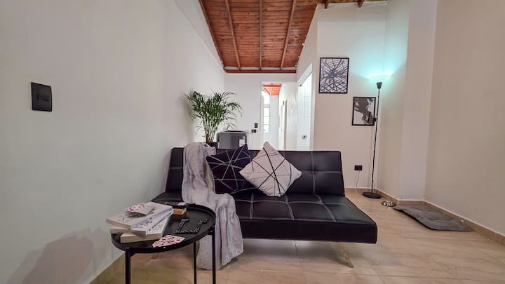 Apartamento Central | Minimalista Básico 2hab - Rionegro