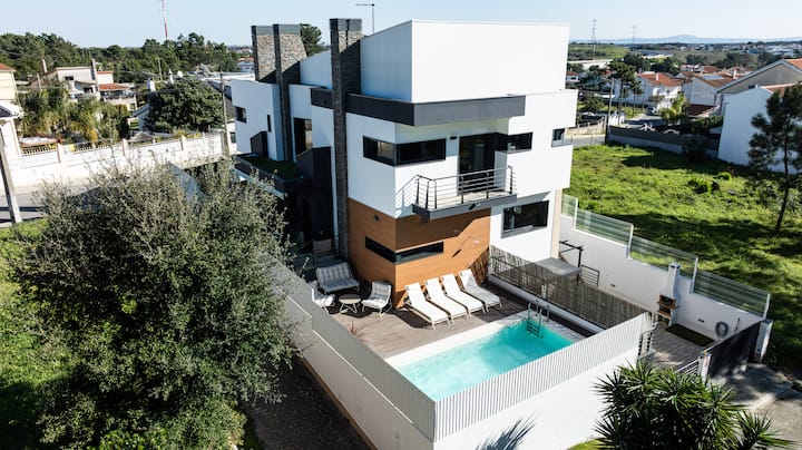 Peng House - Costa da Caparica