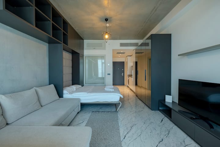 Modern Luxe Studio 2 | Sleek Design Stay - İstanbul