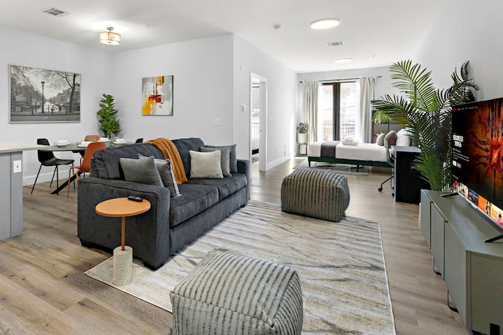 Chic Retreat W/ Free Parking | 30 Min To Nyc - Bayonne