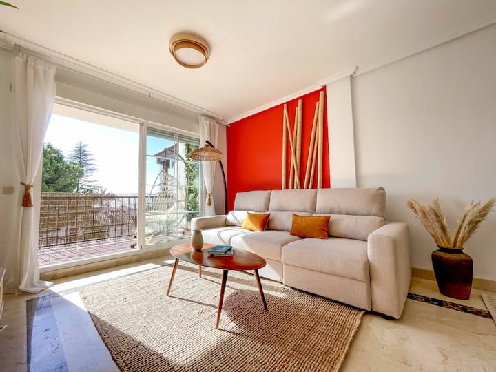 Luxe Boho Seaview Apt | Pool, Chill-out, Workspace - Marbella