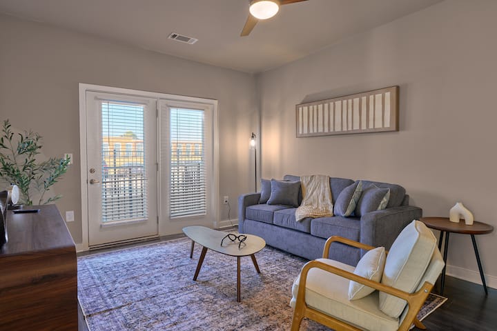Comfy 2bd Abode Mins From Dt Clayton | Pool | Gym - Clayton, NC