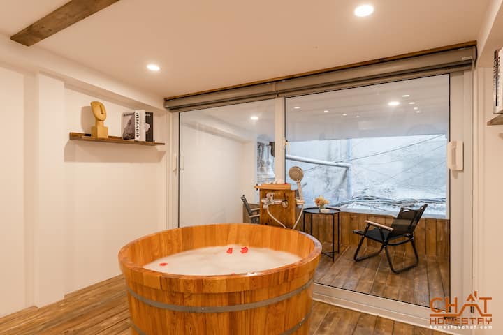 Railway Cottage| Bathtub & Balcony | ĐồNg Xuân - Hanoi
