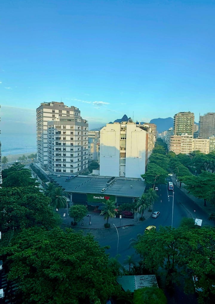 Ipanema - Bem Localizado Ao Lado Da Praia! - Ipanema