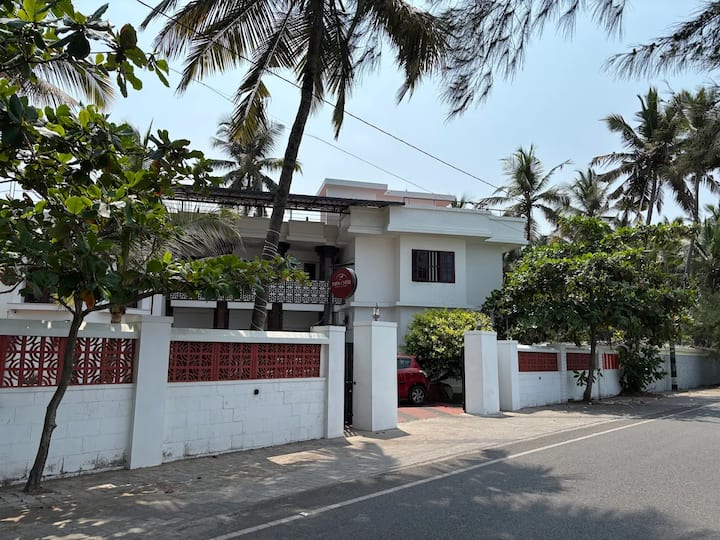 Papa Cheri Beach House 3 Bedrooms - Kannur
