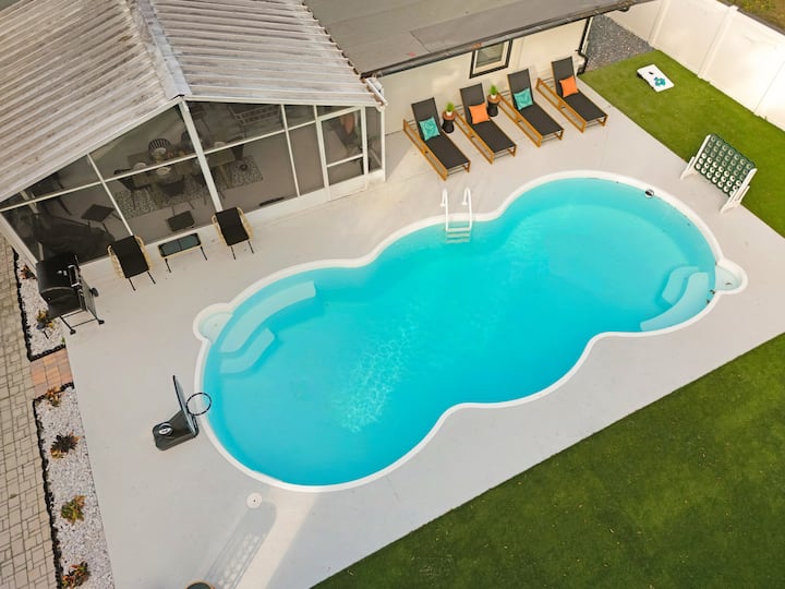 Villa Lux Sleeps12 Close To Downtown - Tampa