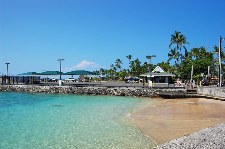 Walk To Kailua Bay  Ac  Pool & Hot Tub - Kailua-Kona, HI