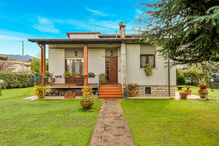 Villa Con Giardino Esclusivo Marina Di Massa - Carrara