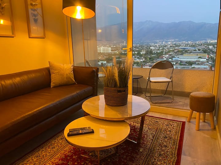 Cómodo Y Equipado Depto Con Estacionamiento - La Cisterna