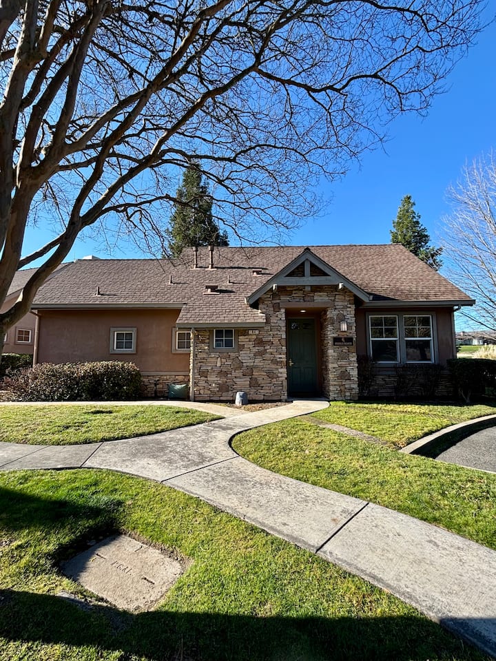 Lodge Bungalow At Copper Valley - 84 - Copperopolis, CA