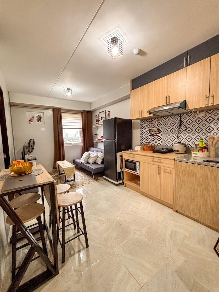 3br+1tb Fully Furnished Condo For 2-6 Persons - Cebu