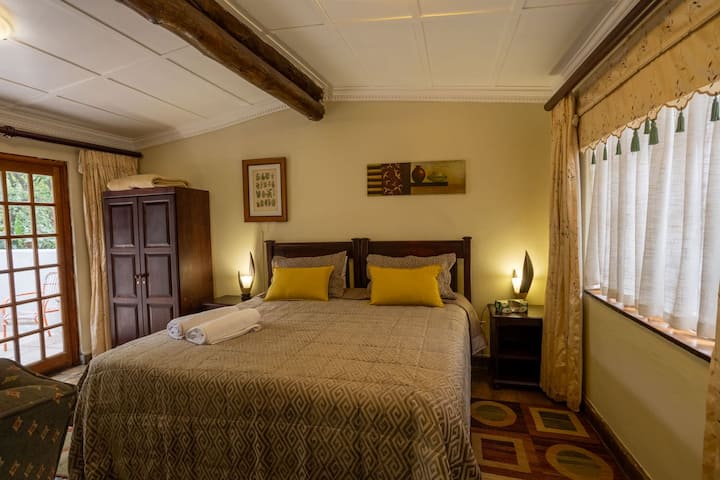 Relax @ Lapalosa Lodge Nr 14 - Centurion