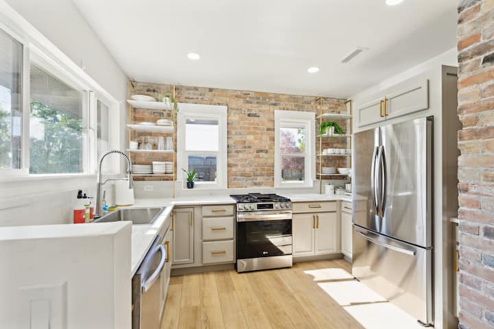 Charming Downtown Provo Retreat - Utah Lake State Park, Provo