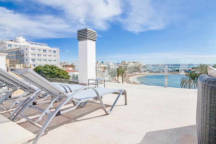 Cozy Beachfront Apt W Private Rooftop Beach Access - Palma de Majorque