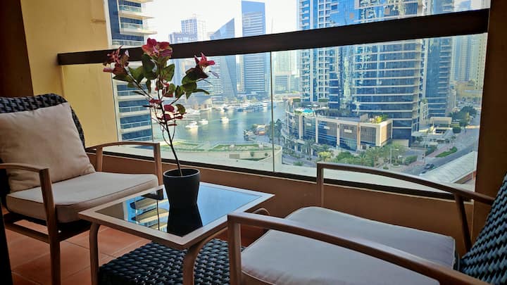 Fully Renovated, Very Spacious, Luxury 5 Br + Maid - Dubaï