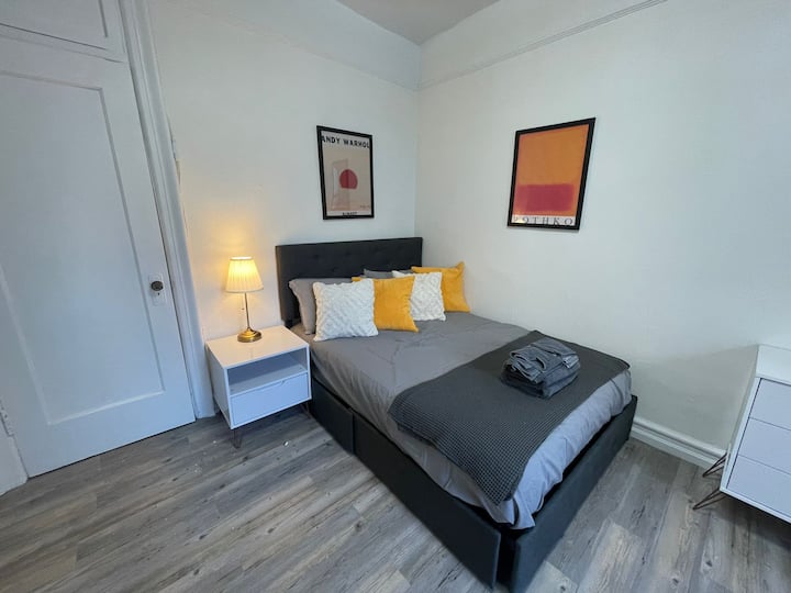 Newly Furnished One Bedroom Apartment - The Bronx, NY