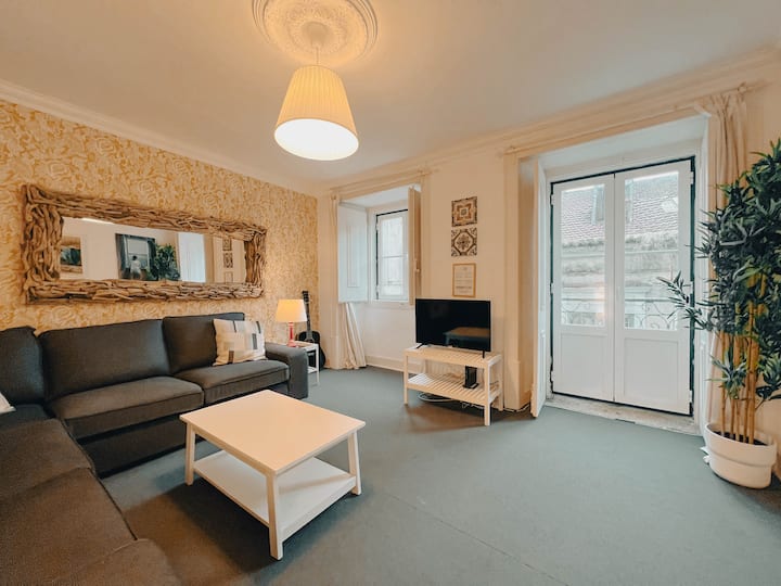 Stay As A Local! Trendy Bairro Alto Cozy Flat - Lissabon