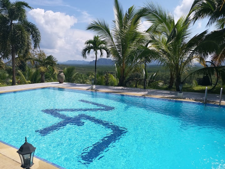 Deluxe House Priv. Infinity Pool - Mueang Phang-nga District