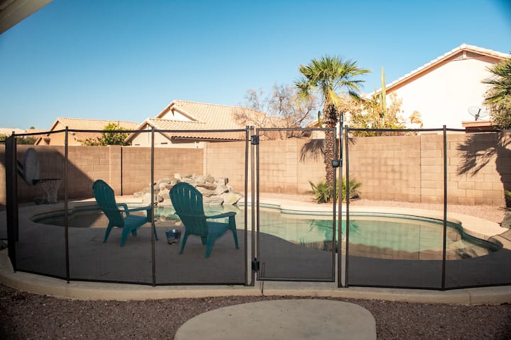 Spacious Magnificent Mesa Home! - Mesa, AZ