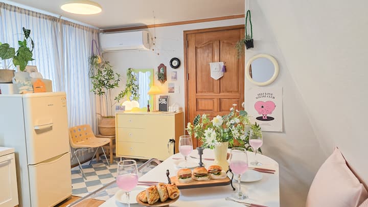 (20%할인)성신여대역5분/고대병원/동대문/명동/공항버스5분/2bed최대4인 - Seoul