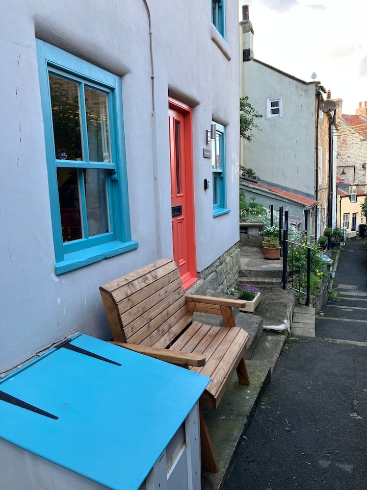 Wavelet Cottage - Staithes At Its Best - Runswick Bay