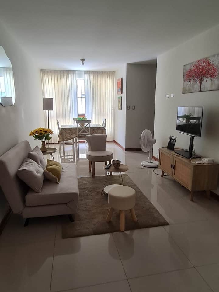Departamento Acogedor, Moderno Y Seguro . - Chiclayo