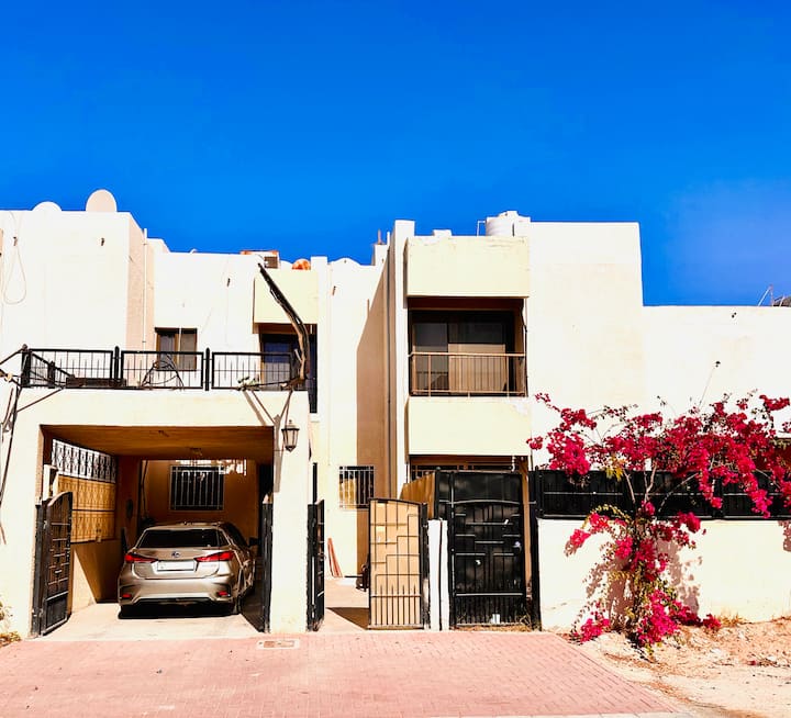 Villa Near The Beach - Sharjah