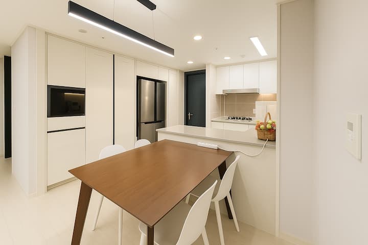 패밀리 도심 리조트형 숙소 ㅣ 가족 6~8인 숙소 ㅣ 시스템에어컨 4대 - South Korea