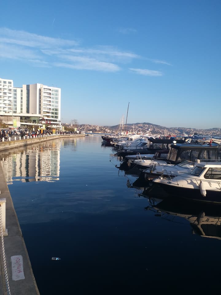 Sahi̇l Ve Metroya Yakın. Tarabya Merkezde Lüx Daire - Riva