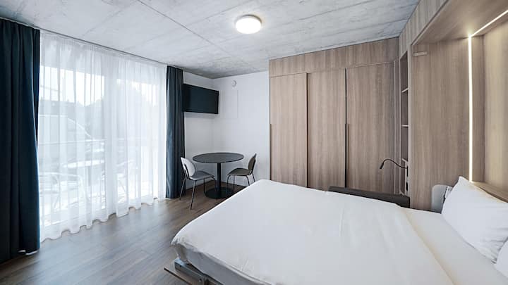 Mooi Basic Murphy Apartment Mit Balkon - Biel