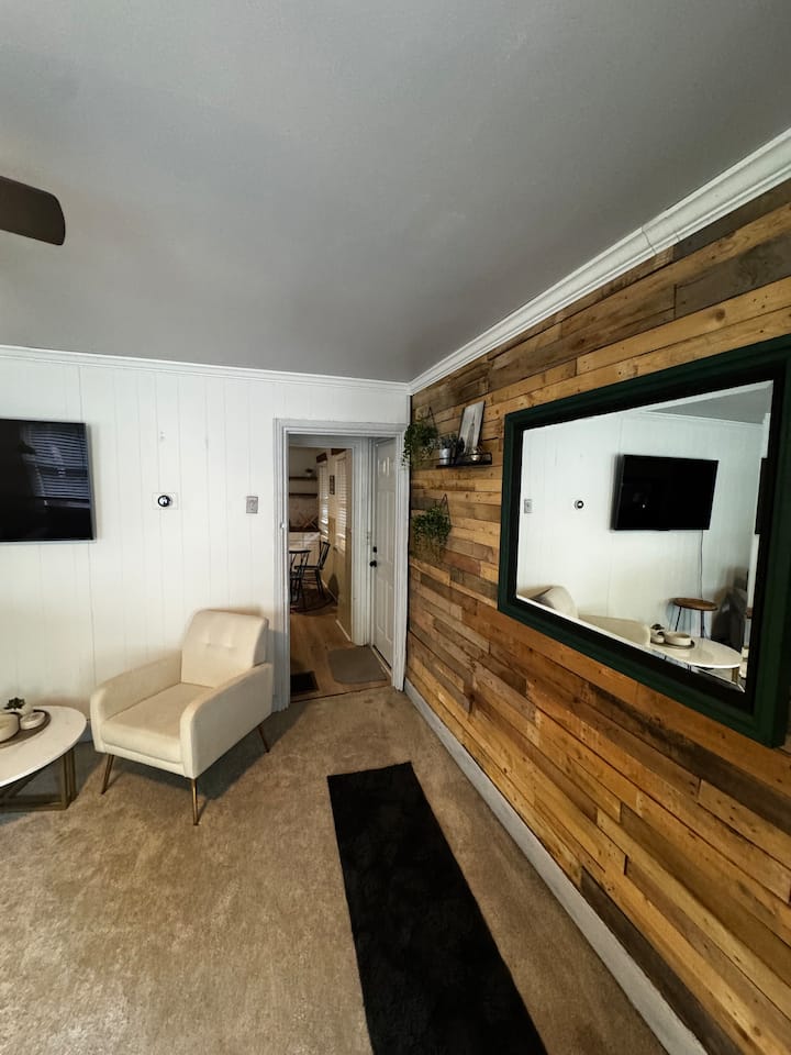 Cozy 3br Townhome  Fast Wifi  Perfect For Business - Pittsburgh, PA