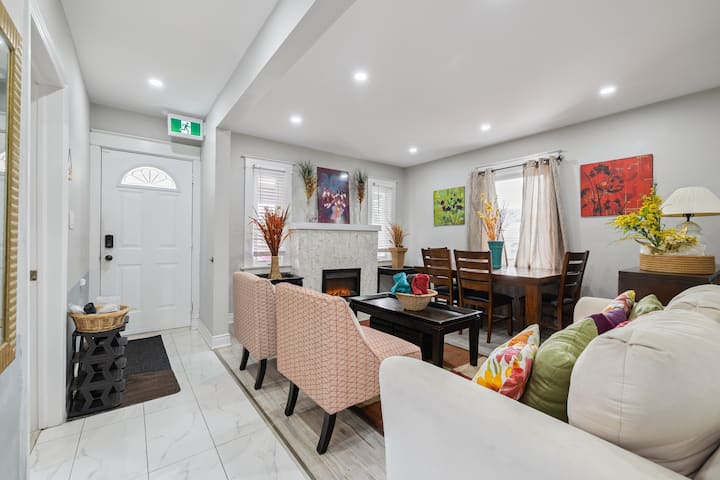 Ora's Place Bnb- Walking Distance To View Falls - Niagara Falls