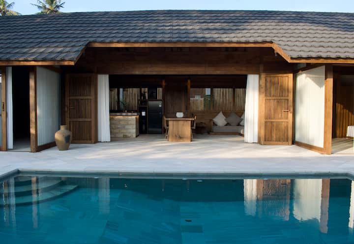 Villa Antara Xkalyana -2bed, Living, Pool & Garden - Gili Islands