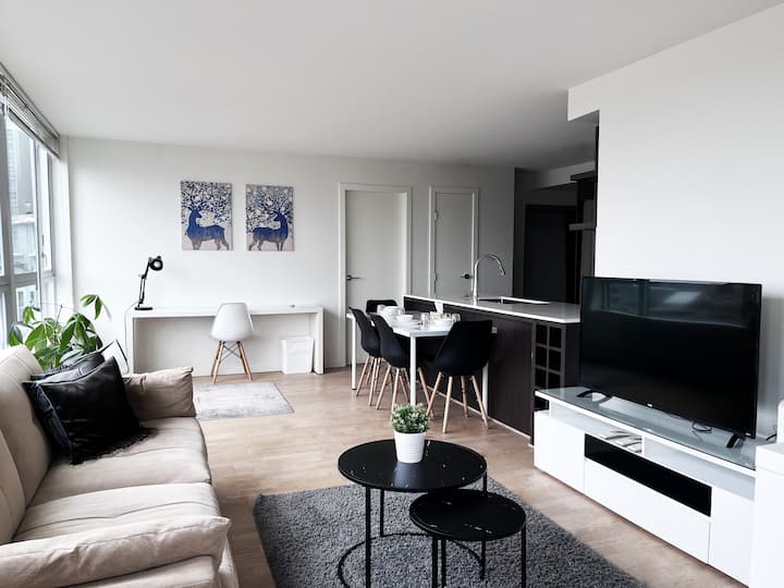 Good View 2b2b @ Richmond Centre - Richmond