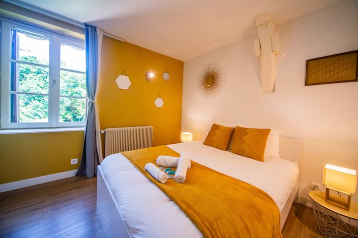 Le Ballanais - Parking - Netflix - Ballan-Miré