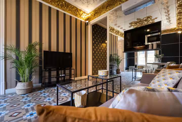 Ideal Grupos Piso Modernista En Barcelona Centro - Barcelona