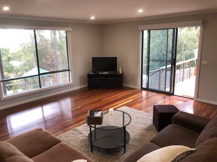New Self Contained Apartment Healesville - ヒールズビル