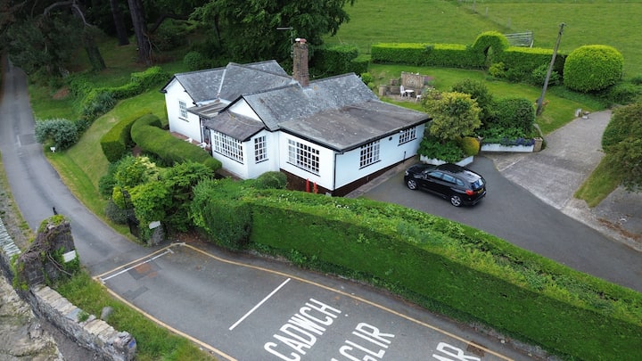 Benarth Lodge Uniquely Situated Hideaway In Conwy - Conwy