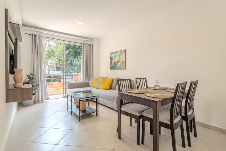 Nogal 201 - 2brm - 2baths - Studio - Hot Water - Medellín, Colombia