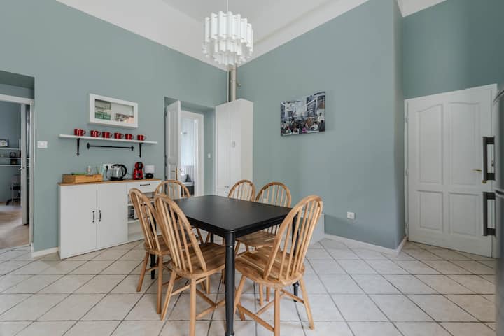Zene Family Apartment - Budapest