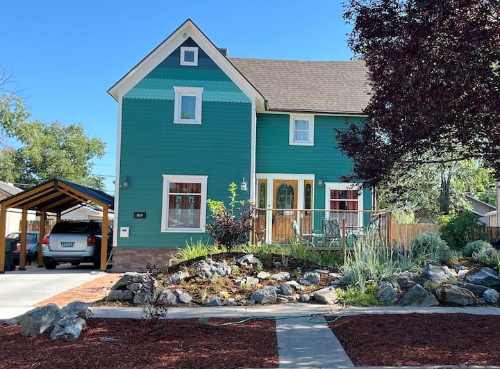 Beautiful, Roomy Victorian - Grand Junction, CO