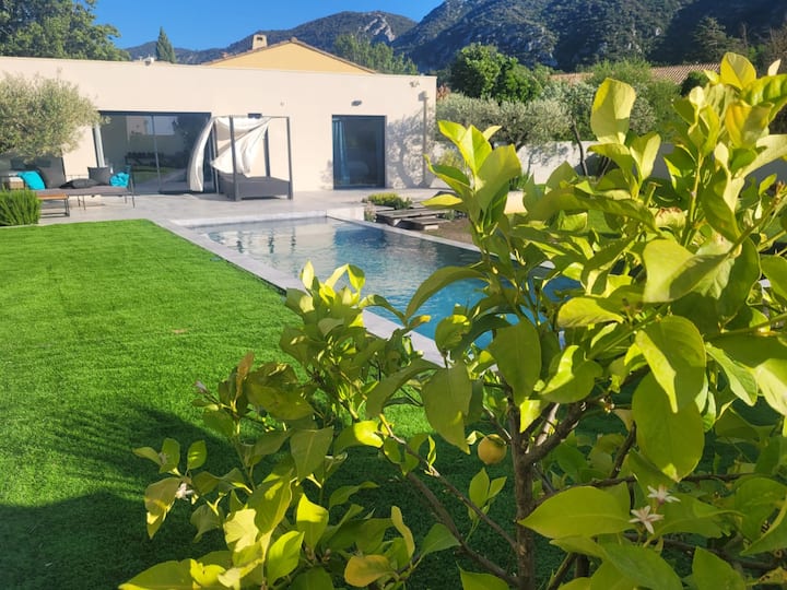 Villa D'exception - Vue Luberon - Gordes