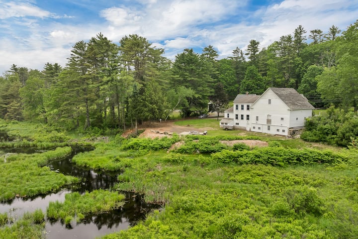 New 4bd Brookside Cottage Trout Stream #Lake Winni - Tuftonboro, NH