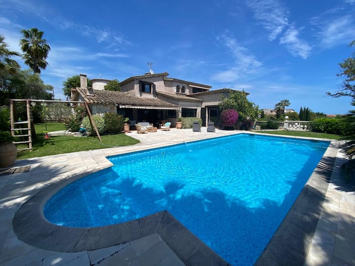 Antibes Maison Familiale Vue Mer & Piscine - アンティーブ