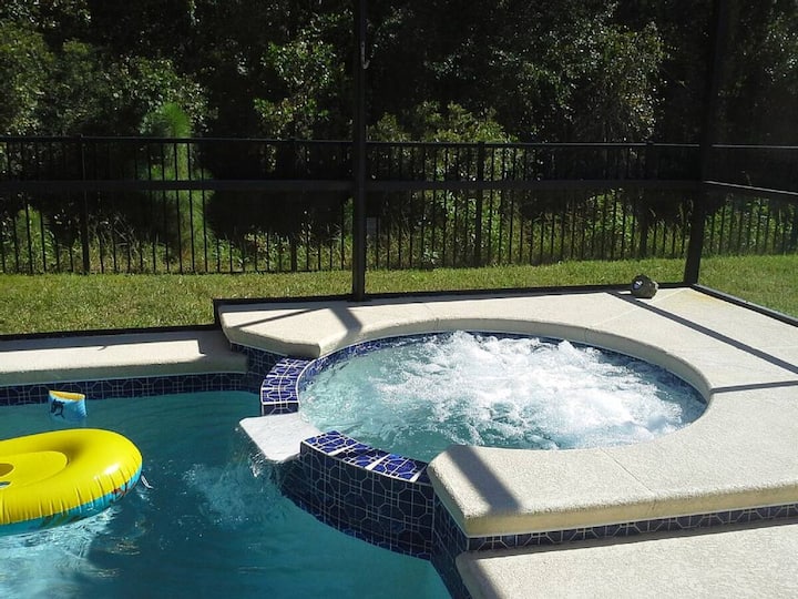 The Hearth Home | Cozy 4-suite Home Near Disney - Kissimmee, FL