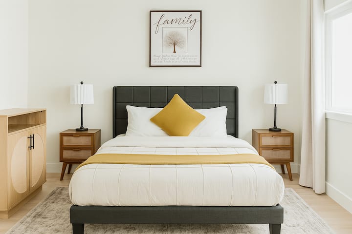 Private Guesthouse With Front & Back Yard Quiet - West Covina, CA