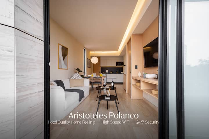 Capitalia | Polanco’s Favorite: With Gym & A/c - Mexico City