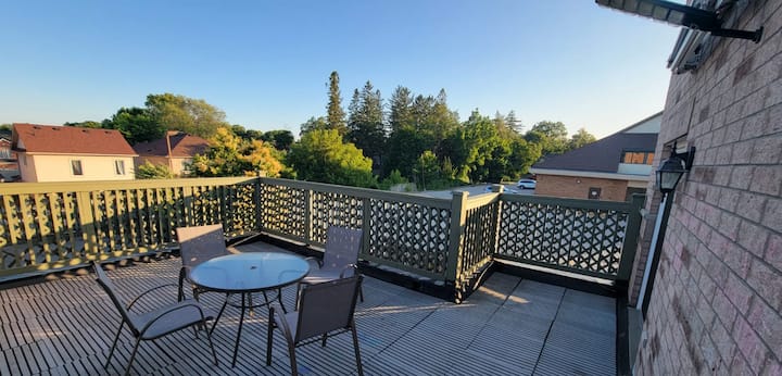 Sunny Cozy 3-bdrm Home Close To Scarborough Bluffs - Toronto