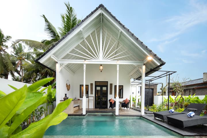 Luxury Ubud Oasis: 1 Bedroom Peaceful Villa - ウブド