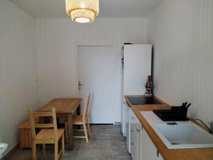 Appartement F1 Avec Terrasse Entre Mer Et Montagne - Carros